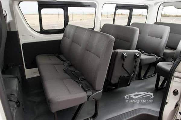 Toyota Hiace 2025: Giá xe lăn bánh khuyến mãi, Mua bán xe trả góp